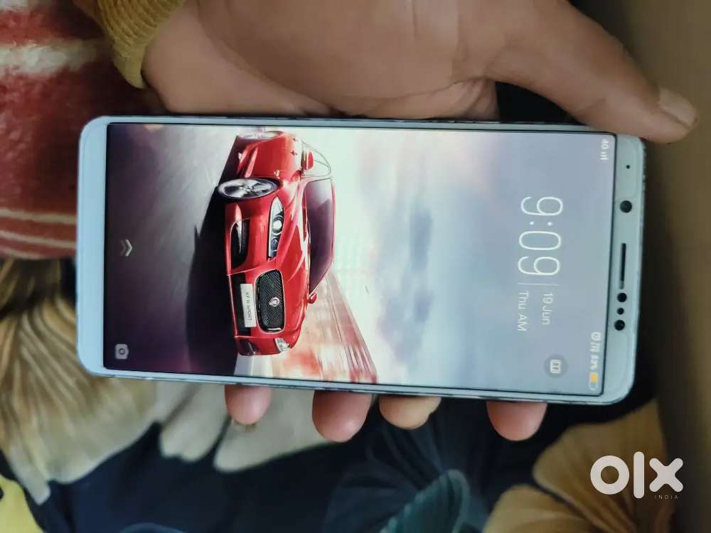 Vivo v7+ 3000 price - Mobile Phones - 1810679431