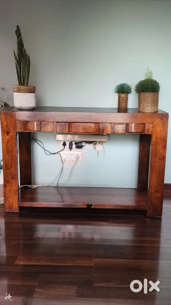 Console table olx store