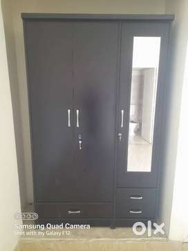 Used wardrobe on olx store