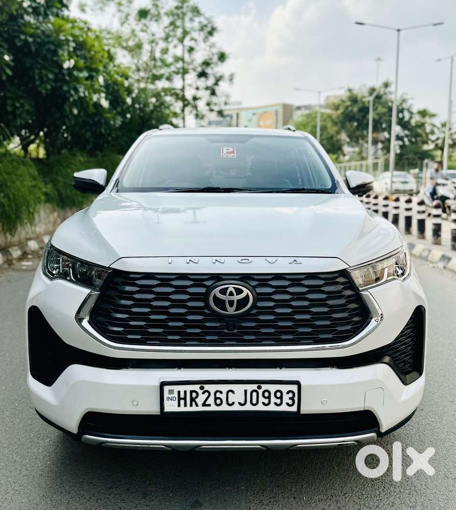 Toyota Innova Hycross 2.0 VX Hybrid 7 STR, 2023, CNG & Hybrids - Cars ...