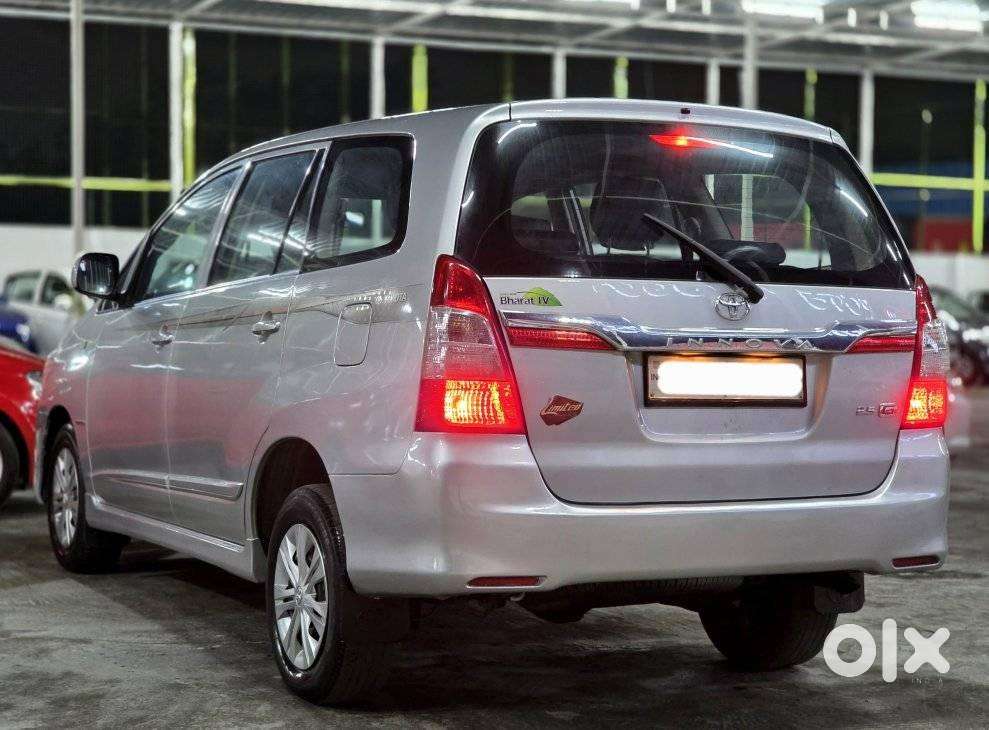 Toyota Innova 2.5 GX 8 STR BS-III, 2015, Diesel - Cars - 1801865537