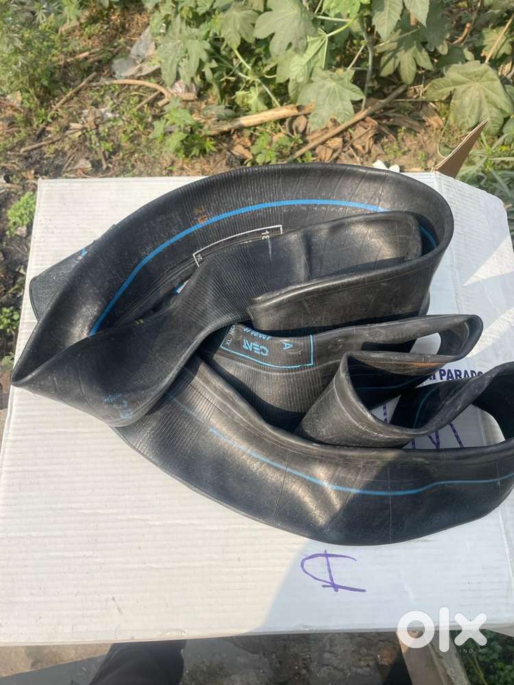 Bullet standard 350 battalion black 2025 model rim and tyre tube ...