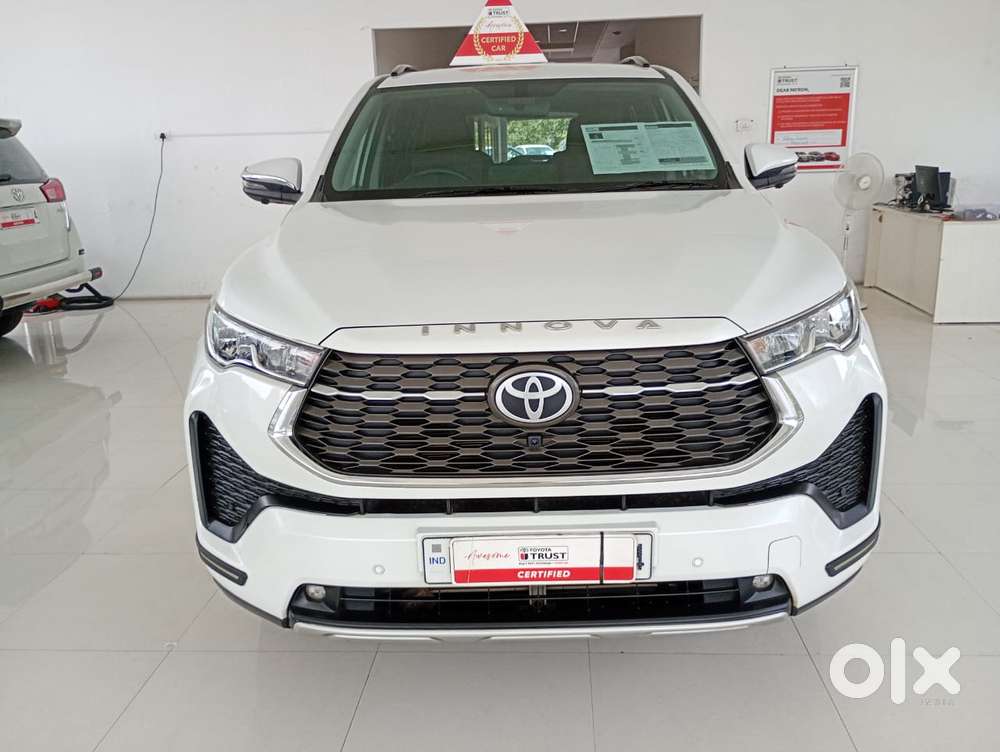 Toyota Innova Hycross 2.0 VX Hybrid 7 STR, 2023, Petrol - Cars - 1809769165