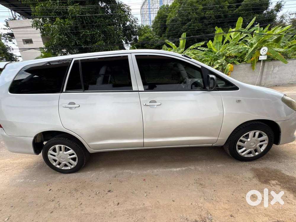 Toyota Innova, 2011, Diesel - Cars - 1803136968
