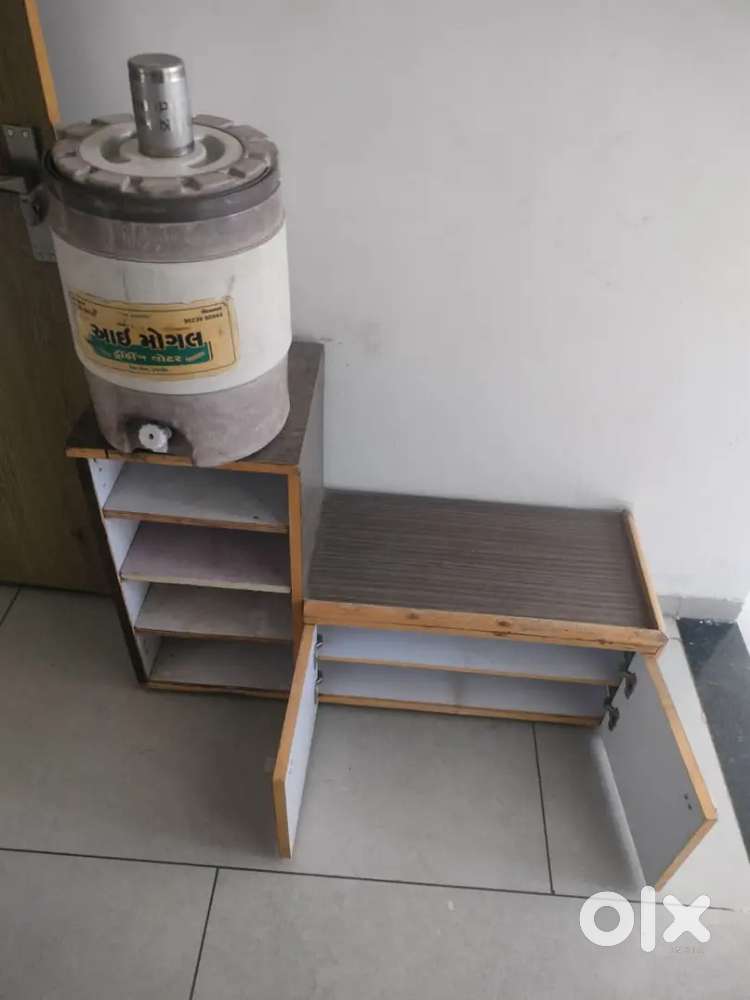 Wooden Stand - Other Household Items in Alap Enclave, Rajkot - 1828705096