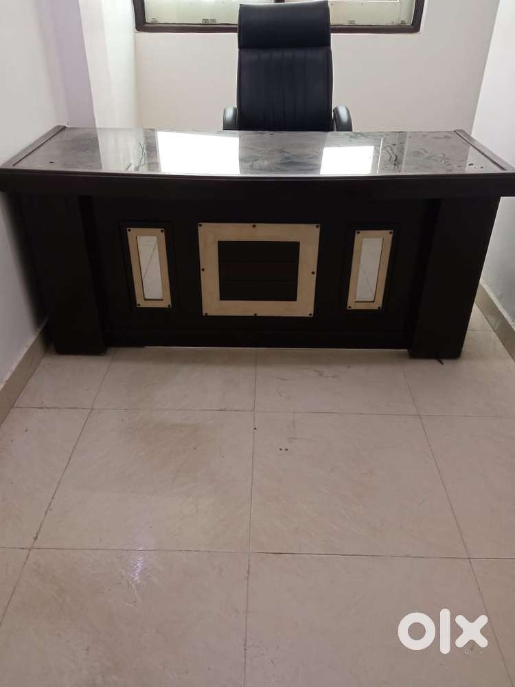 Office table 6x2.5 - Other Household Items - 1807376571