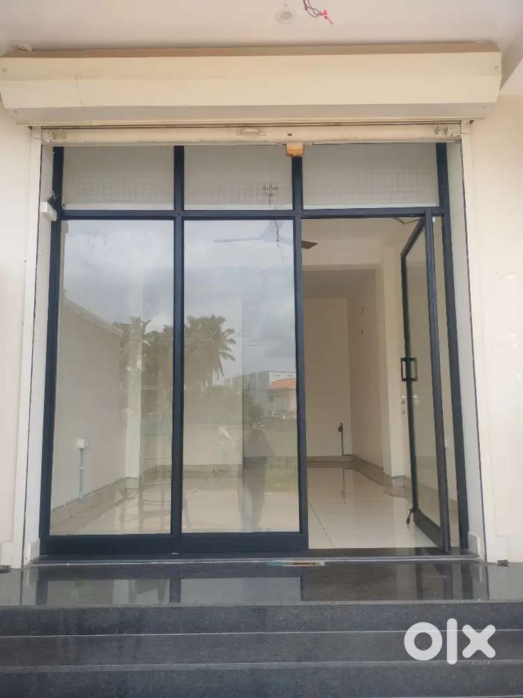 Aluminium Full Glass Partition, Wooden Rack, Showcase, Light Boards ...