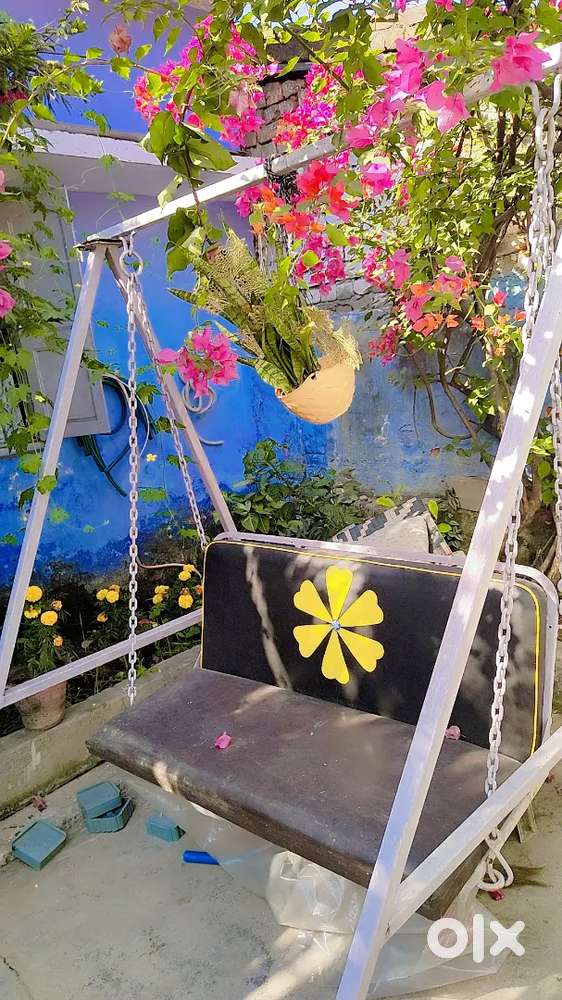 Iron Garden Jhula With Leather Seat - Home Decor & Garden - 1798013464