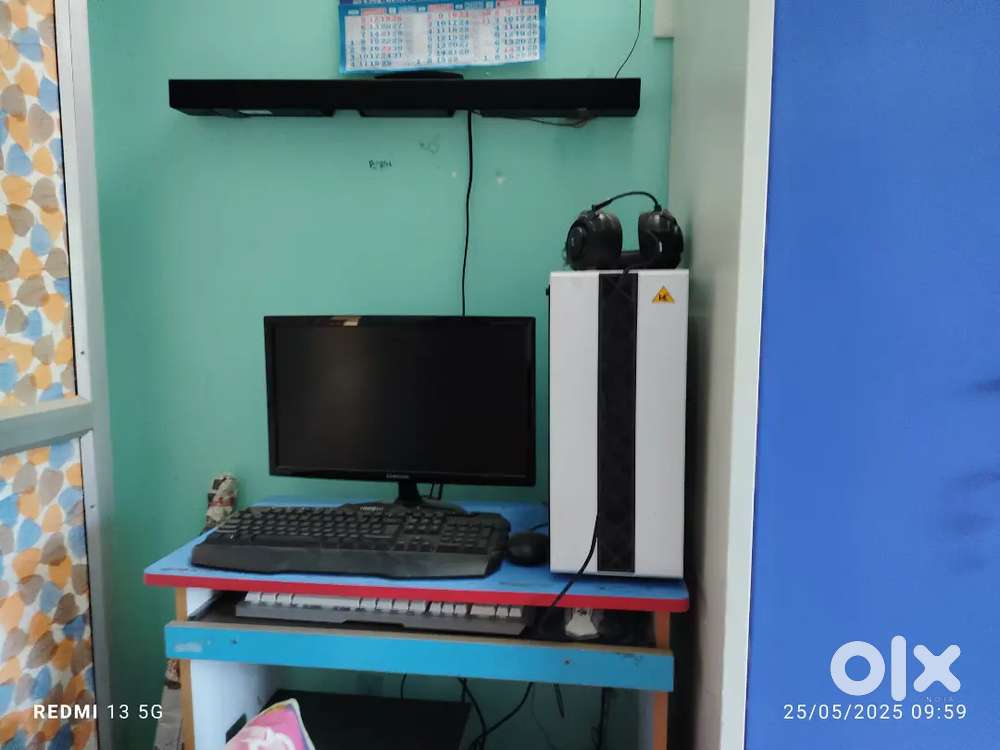 Gaming PC with double gaming keyboard and double gaming mouse ...