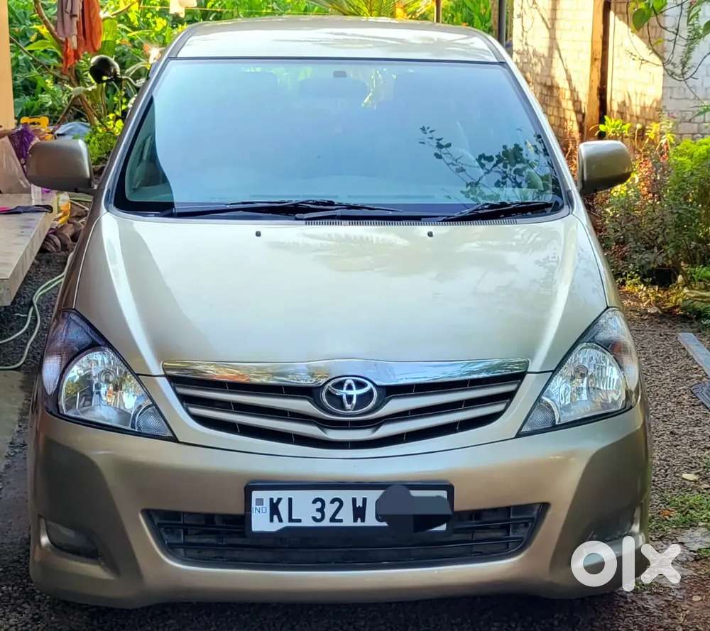 Toyota Innova 2010 Diesel 2nd Owner Good Condition - Cars - 1800127887