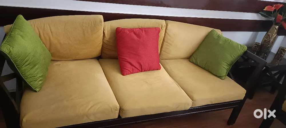 Sofa Set 7 Seater With Centre Table in India, Free classifieds in India ...