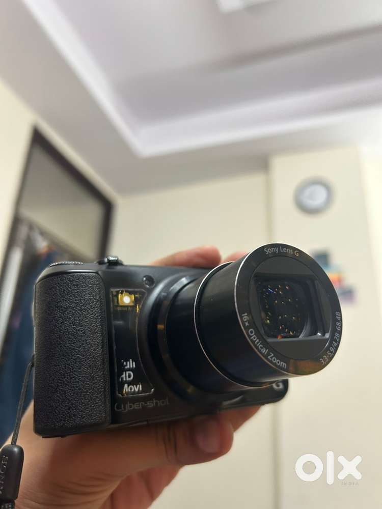 Sony camera with SD card original battery and charger at lowest prices ...
