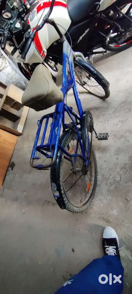 Second hand cycle in olx store