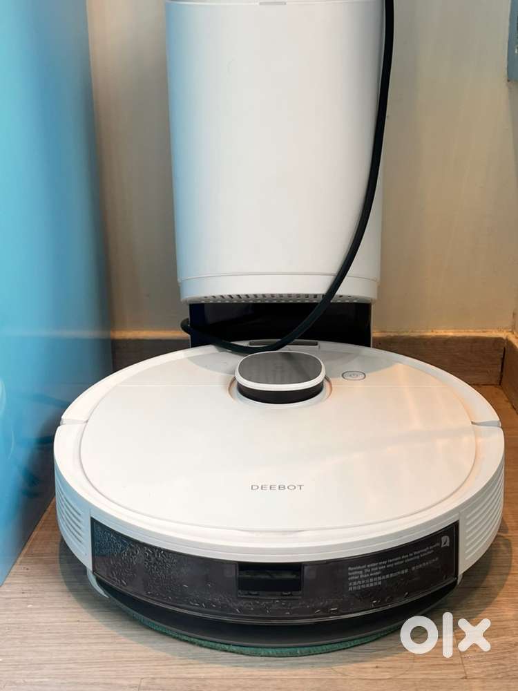 Rarely used in almost brand new condition ecovacs robot - Kitchen ...