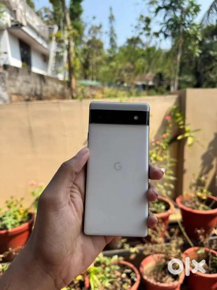 Google pixel 6a display damaged - Mobile Phones - 1816341659