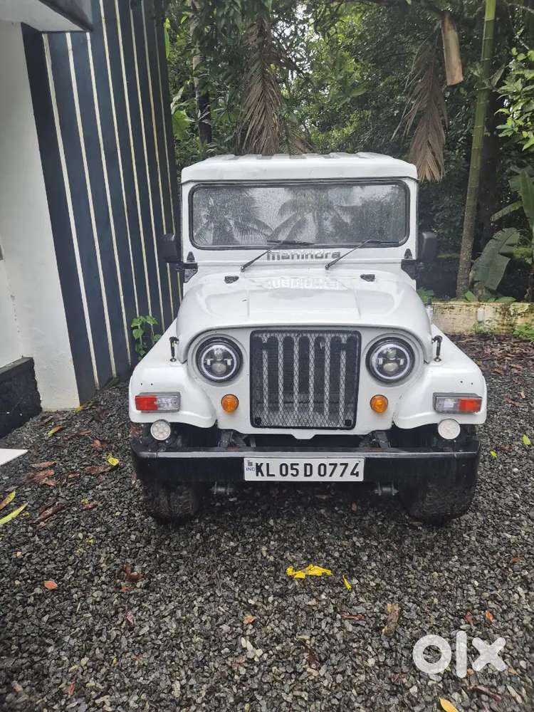 Mahindra MM 540 hardtop model - Cars - 1813543796