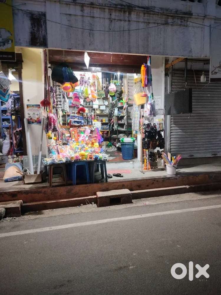 Fancy Shop Item for Sale (URGENT) - Women - 1816519637