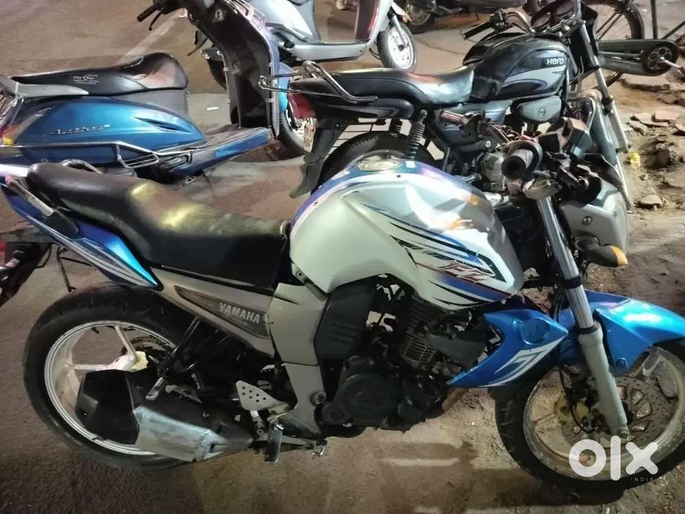 Fz version 1 - Motorcycles - 1804149421