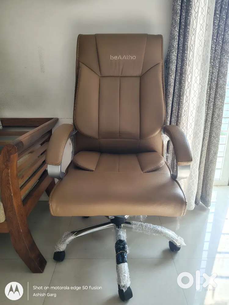 Boss / Study Leather Chair for sale - Other Household Items - 1826778934