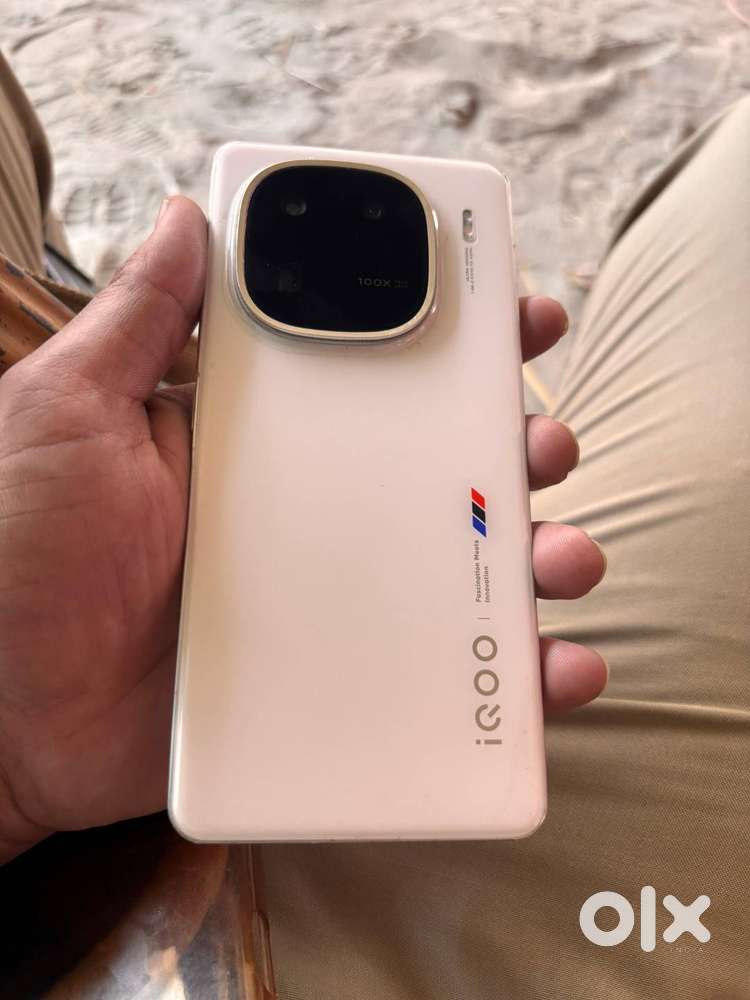 Iqoo 12 Legend 12/256 - Mobile Phones - 1809268744