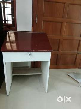 Table Buy Sell Used Furniture in Thiruvananthapuram OLX