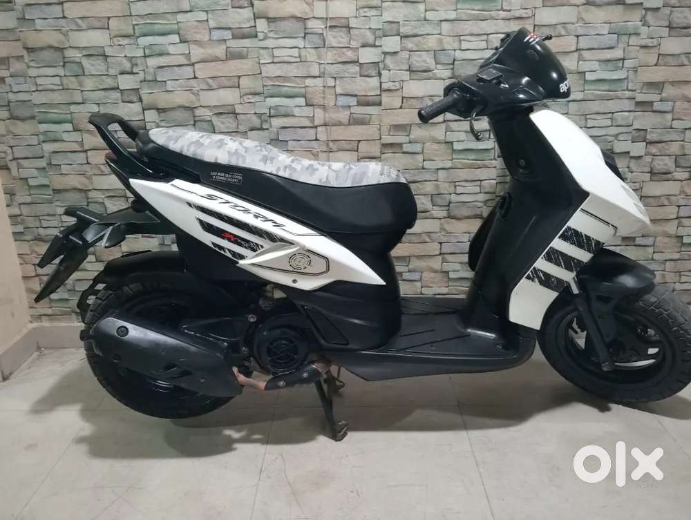 Aprilia 125 STORM - Scooters - 1774443664