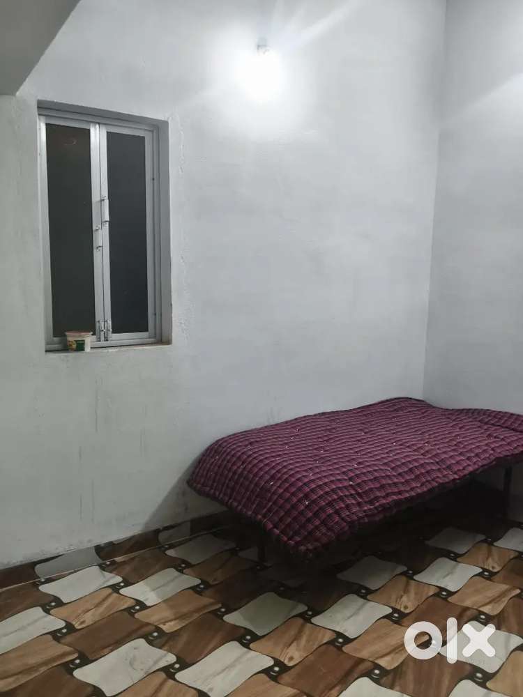 PG Available for girls/working women - For Rent: Houses & Apartments ...