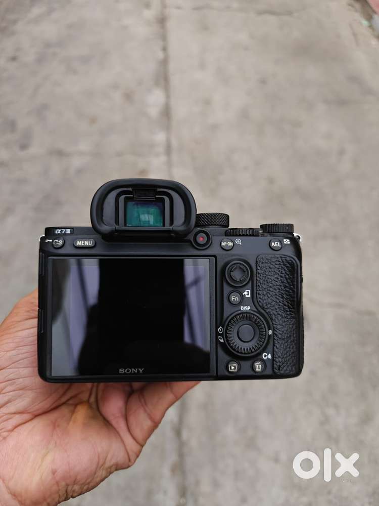 Sony A7m3 with 28-70mm zoom lens | 4k full frame | auto focus - Cameras & Lenses - 1799559454