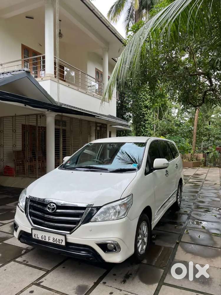 Toyota Innova 2013 Diesel Well Maintained - Cars - 1812968534