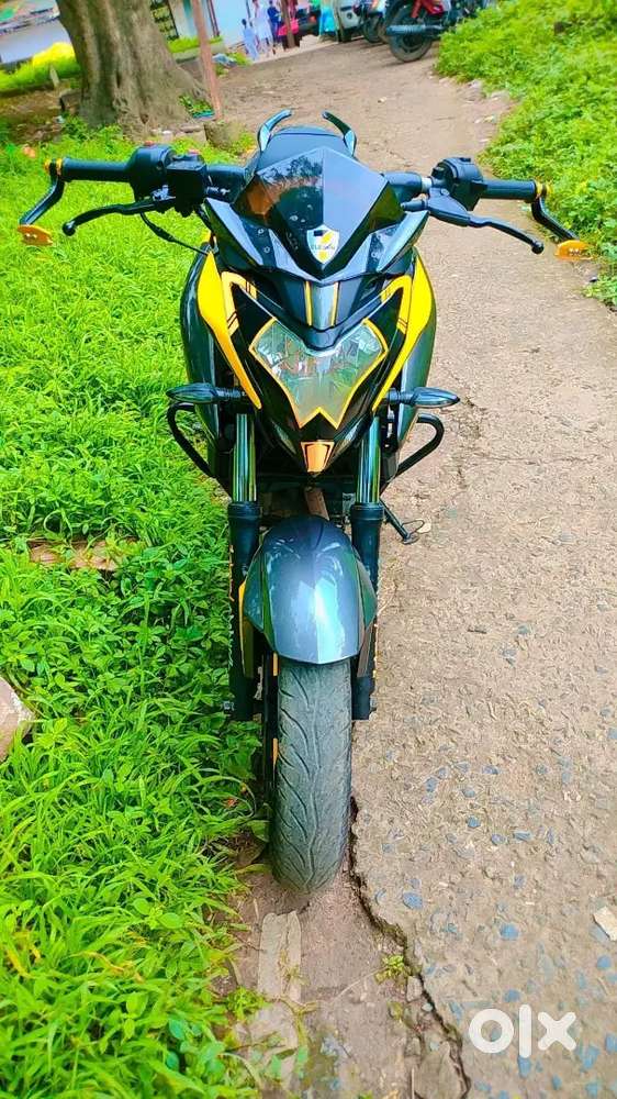 Pulsar NS 200 2018 - Motorcycles - 1819755127