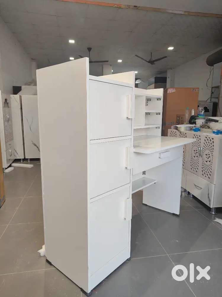Computer Study Table - Buy & Sell Used Furniture in India | OLX