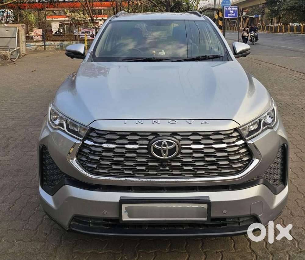 Toyota Innova Hycross 2.0 VX Hybrid 7 STR, 2023, CNG & Hybrids - Cars ...