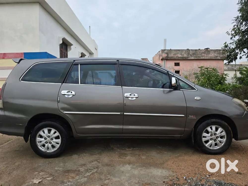 Toyota Innova 2011 Diesel Good Condition - Cars - 1817905882