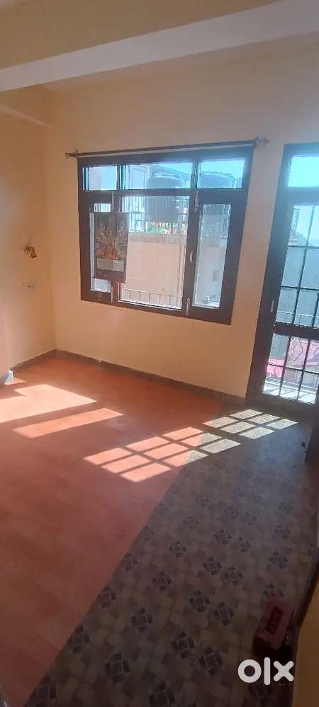 Semi-furnished 2 room set with seprate balcony available. - For Rent ...