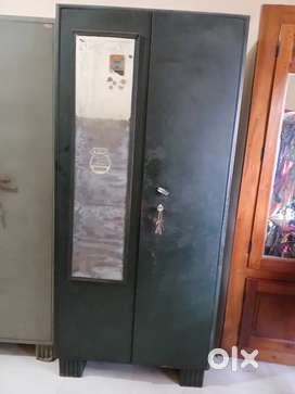 Almirah Buy Sell Used Furniture in Kerala OLX