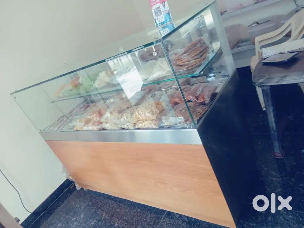 Bakery display counter or sweet display counter cool and hot features ...