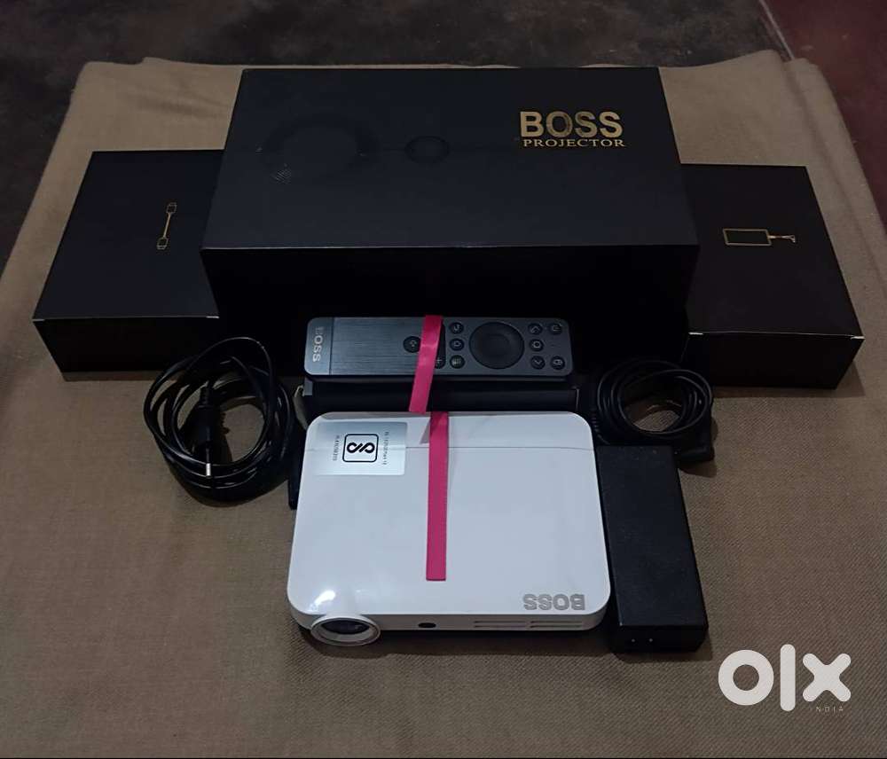 Boss S7 DLP Android 6.0 Ultra HD, 4K, 3D Projector - 100 hrs used ...