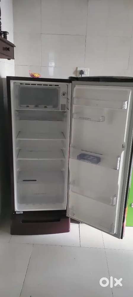 Whirlpool 180 litre fridge (8 month old) - Fridges - 1817587657