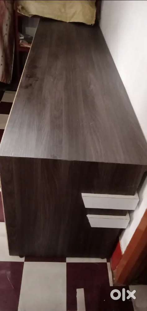 Shop counter table olx store