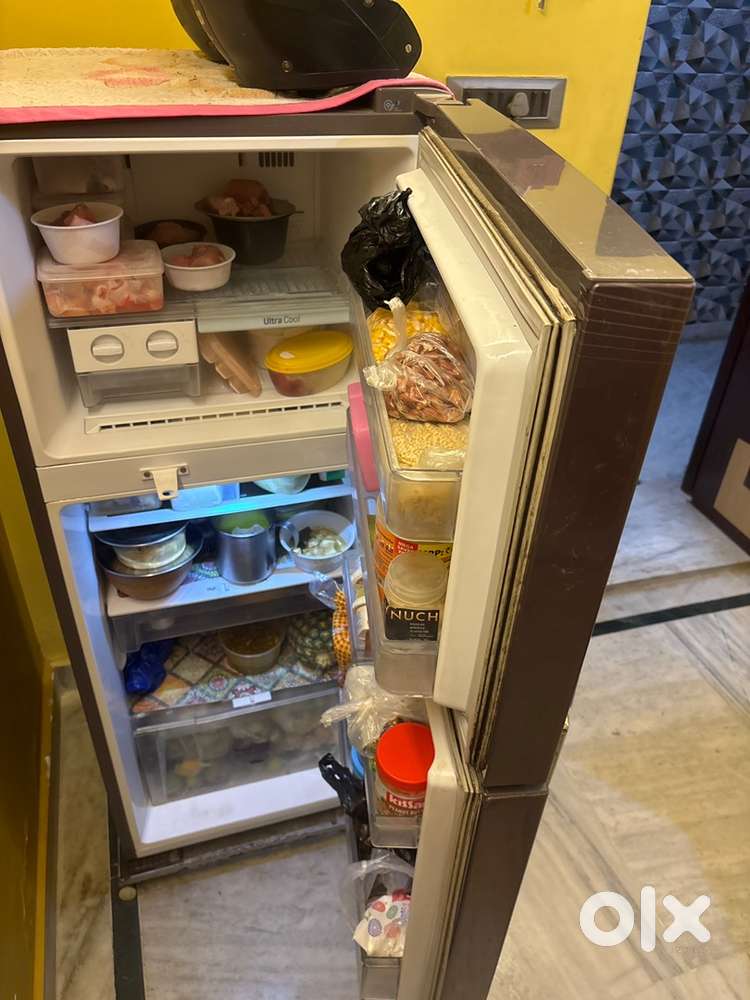 260 liter smart inverter double door fridge - Fridges - 1820608340