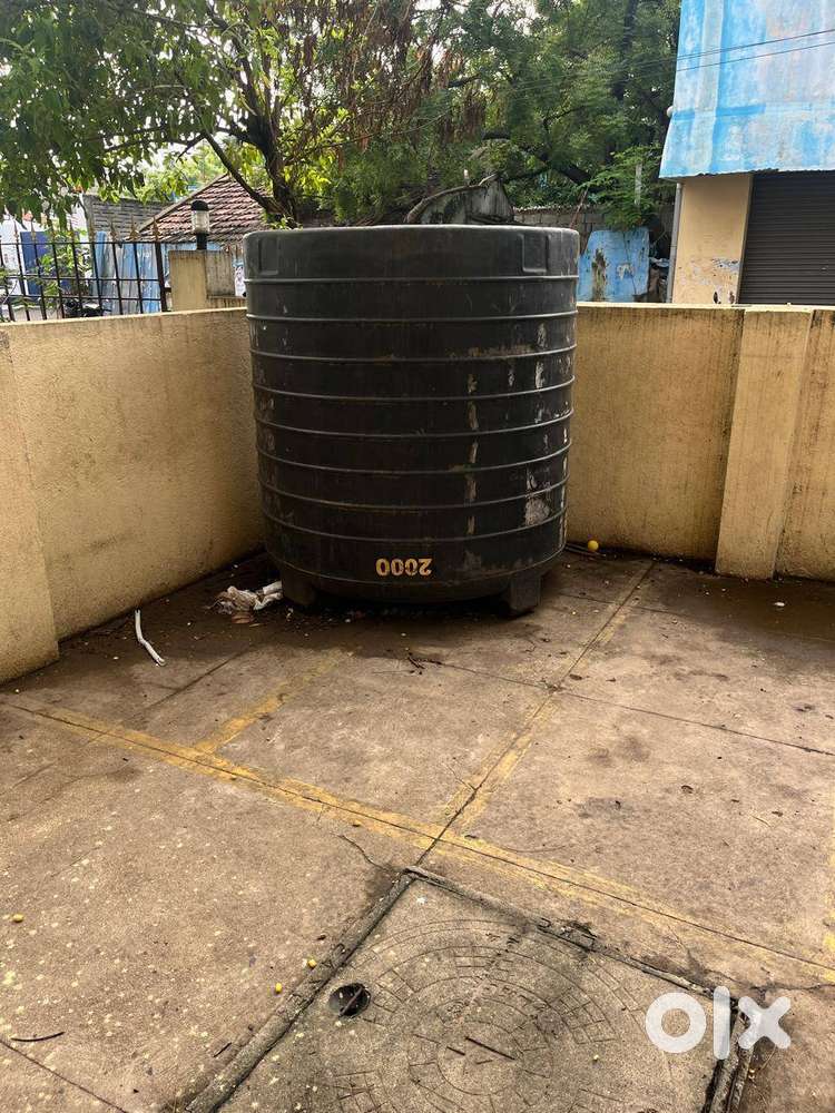 Dolphin water tank - Other Household Items - 1813914452