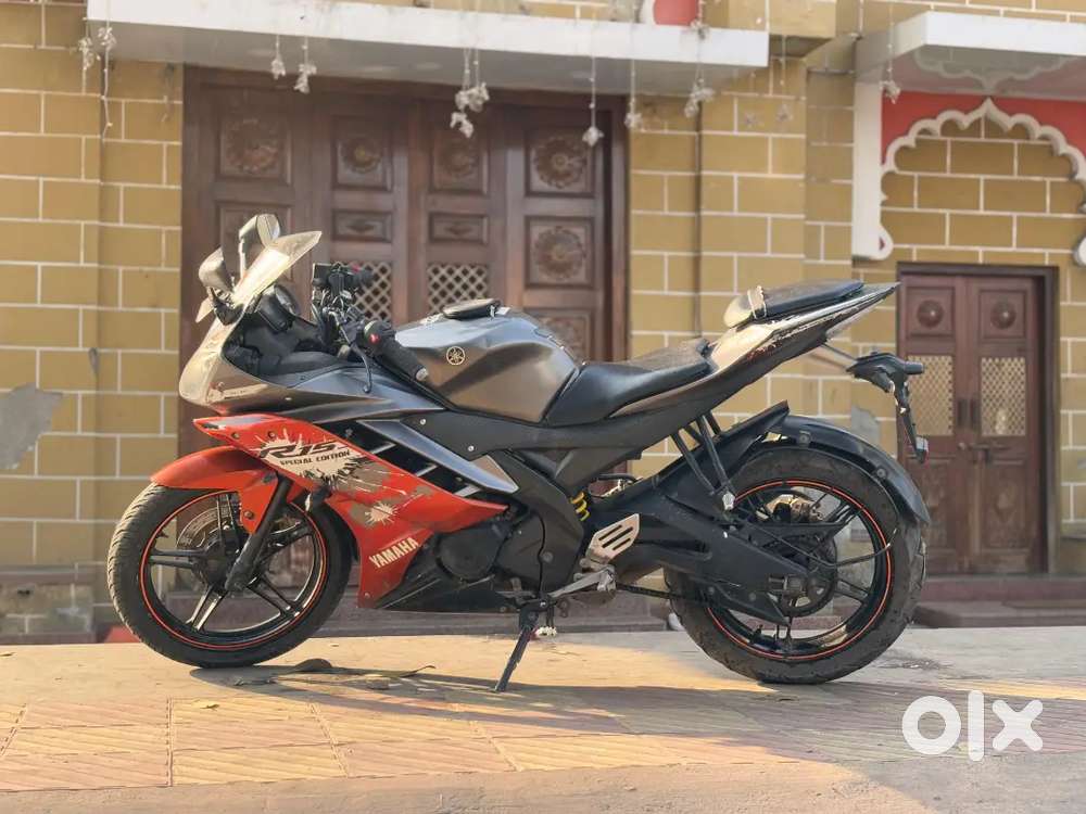 YAMAHA R15 V2 SPECIAL EDITION - Motorcycles - 1820411023