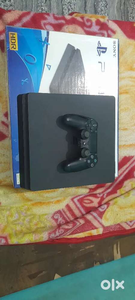 PlayStation 4 slim - Games & Entertainment - 1794212133
