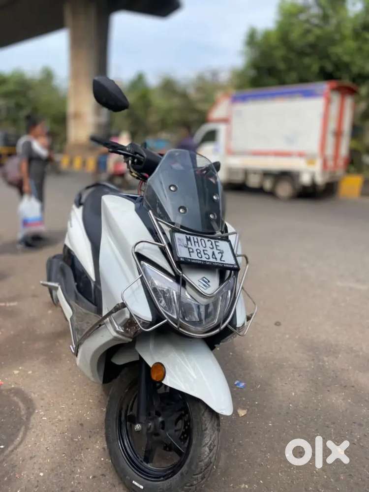 All paper clear 2024 model 13 months old - Scooters in Ghatkopar West ...