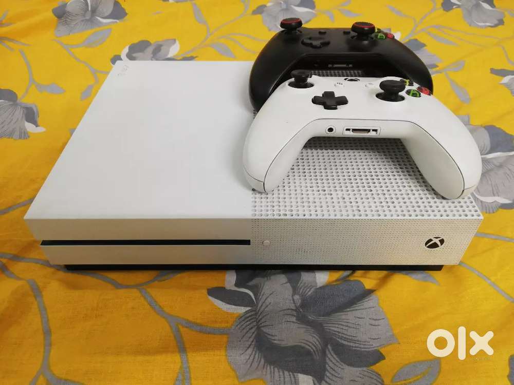 Xbox one s - Games & Entertainment - 1821105157