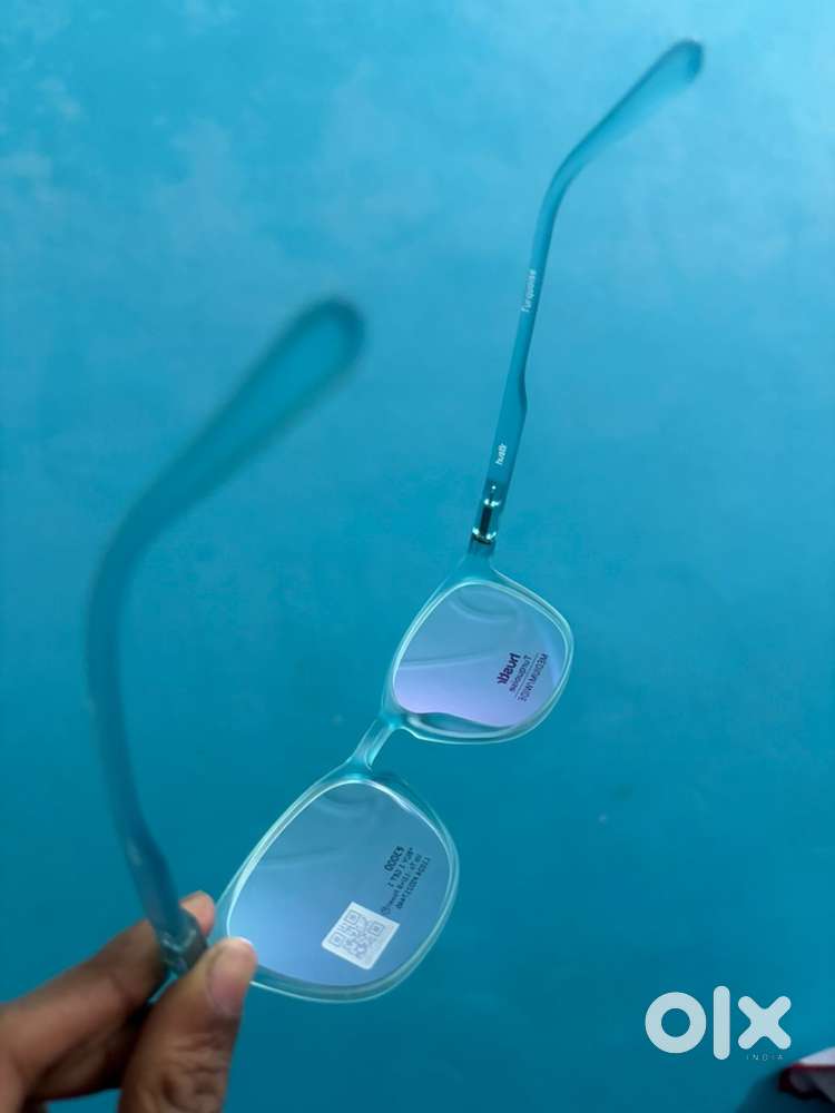 Lenskart glasses with blue lens - Men - 1800948551