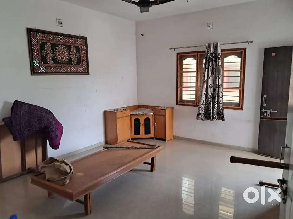 One room available for rent - For Rent: Houses & Apartments - 1810176924