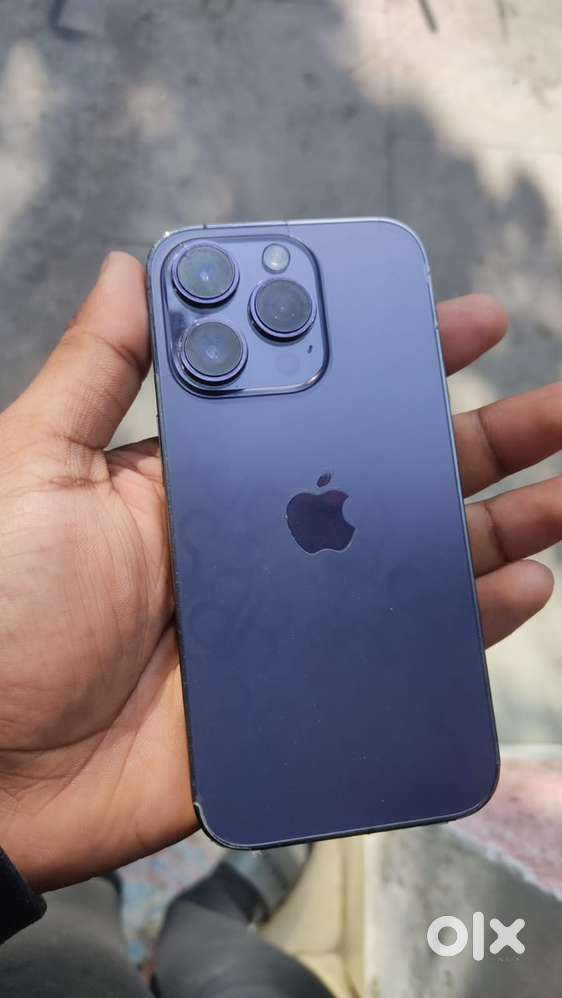 14 pro 128gb deep purple - Mobile Phones in Sector 62, Noida - 1833893729