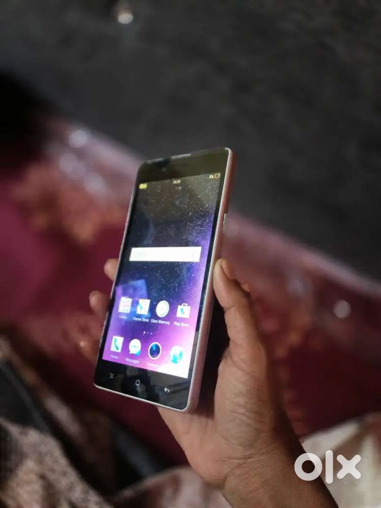 Oppo a33f white - Mobile Phones in Malegaon, Sinnar MIDC - 1828341807