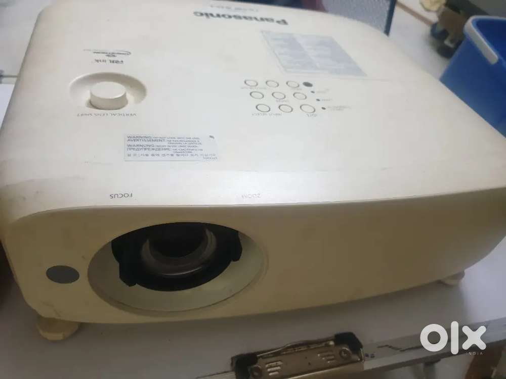Panasonic projector pt-vw530 for Sale - TVs, Video - Audio - 1798720062